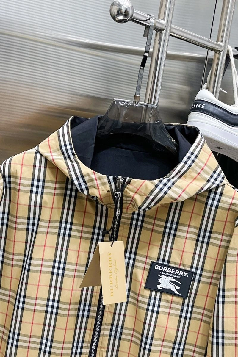 Top match Burberry Outwear