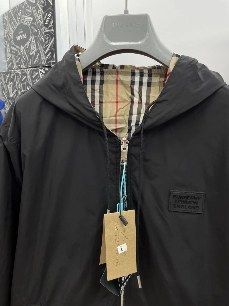 Official Burberry Outwear