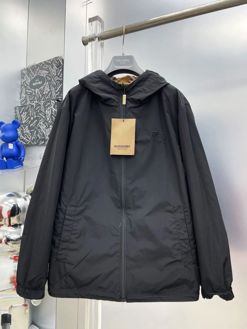Discounted Burberry Outwear