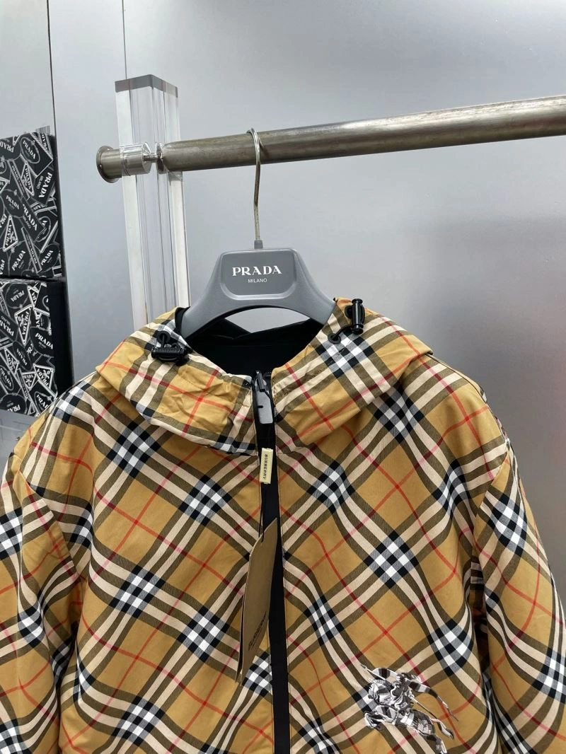 Discounted Burberry Outwear