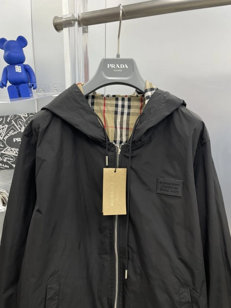 Economical Burberry Outwear