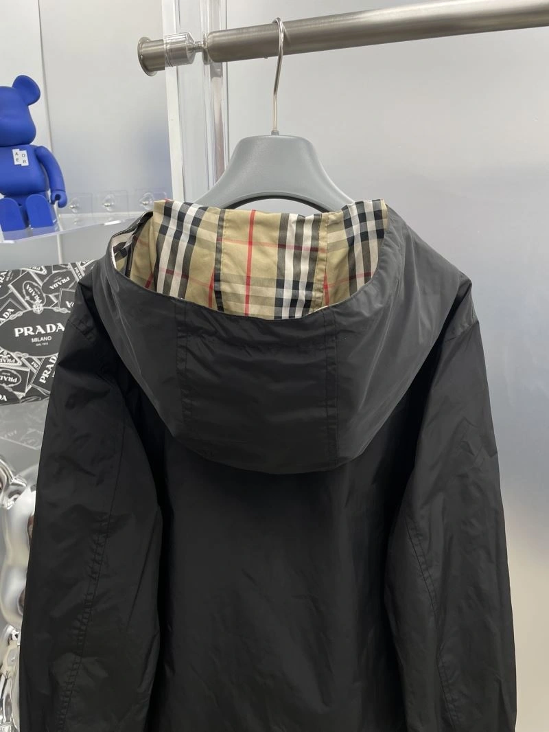 Economical Burberry Outwear