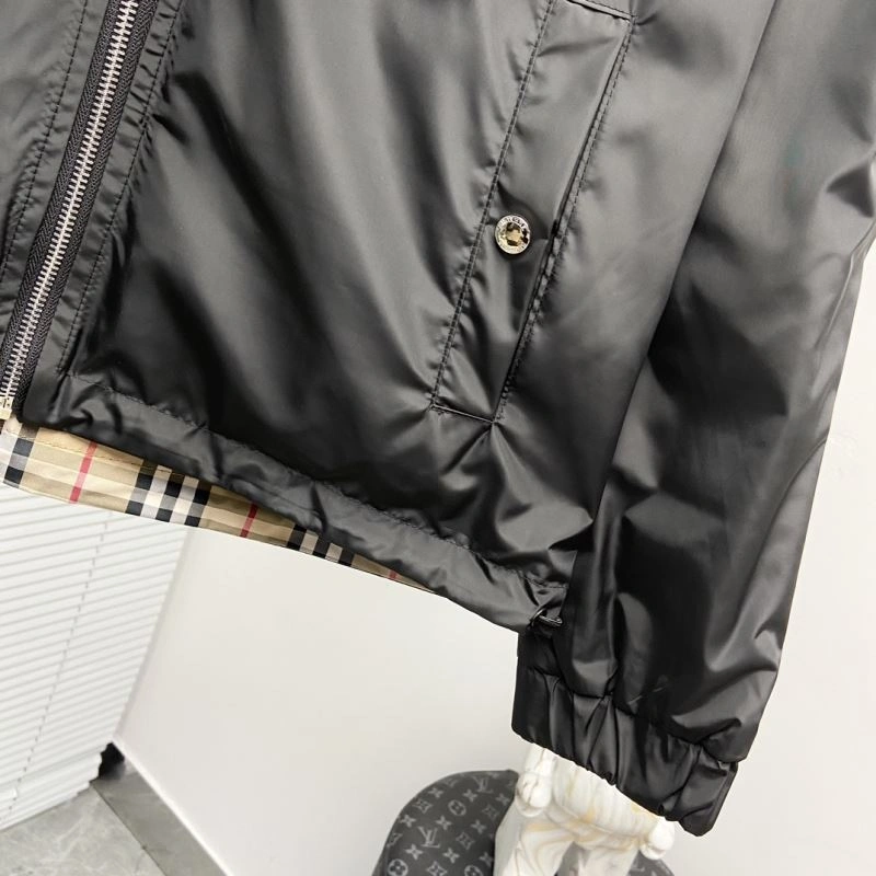 Top match Burberry Outwear