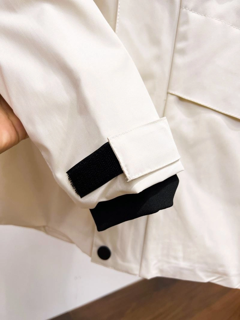 Brand-original Burberry Outwear