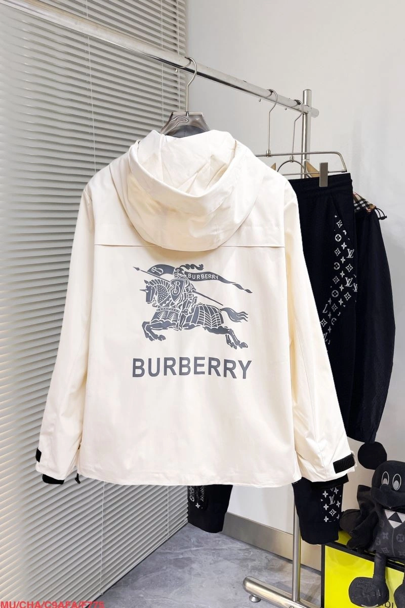 Brand-original Burberry Outwear