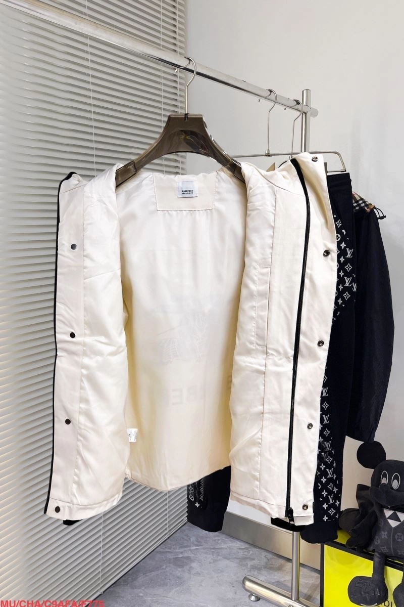 Brand-original Burberry Outwear