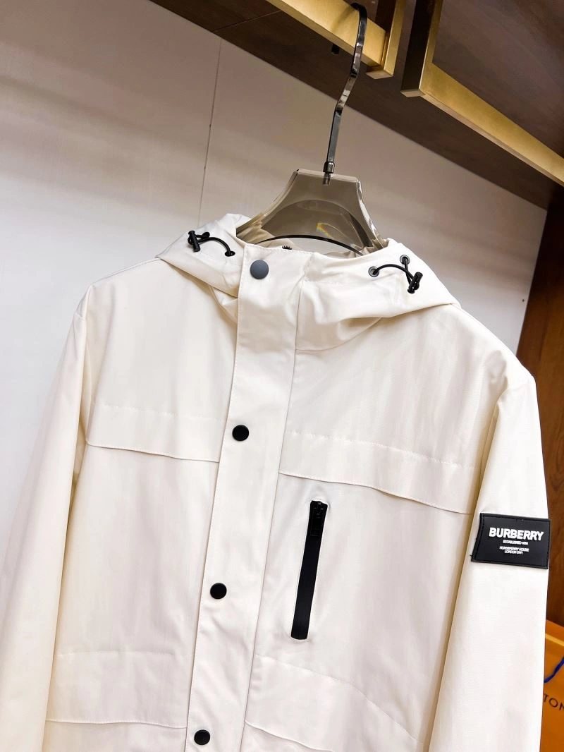 Brand-original Burberry Outwear