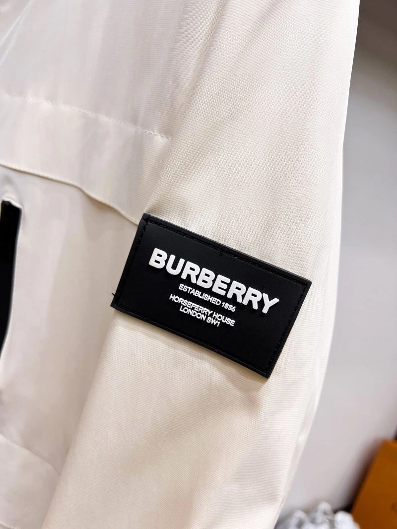 Brand-original Burberry Outwear