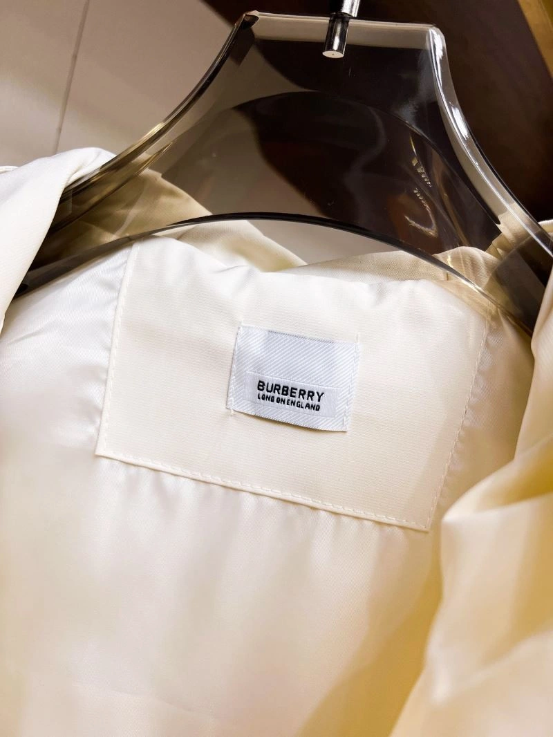 Brand-original Burberry Outwear