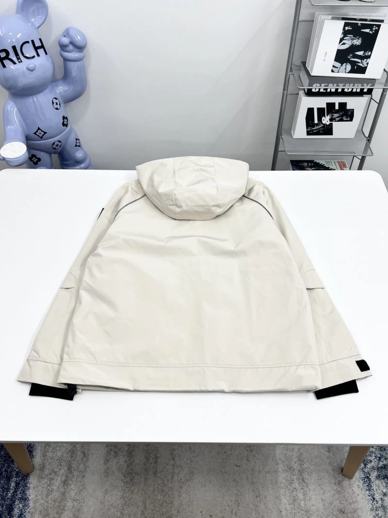 Legit Burberry Outwear