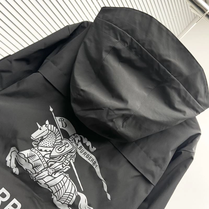 Bargain Burberry Outwear