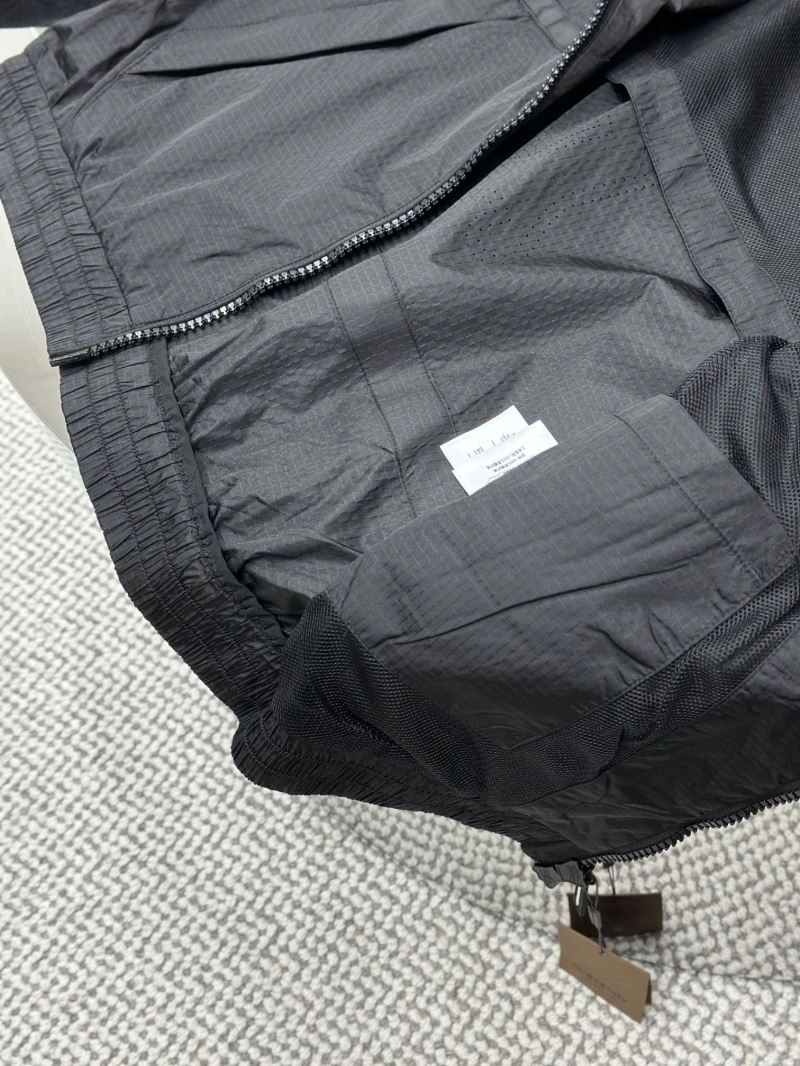 Brand-original Burberry Outwear