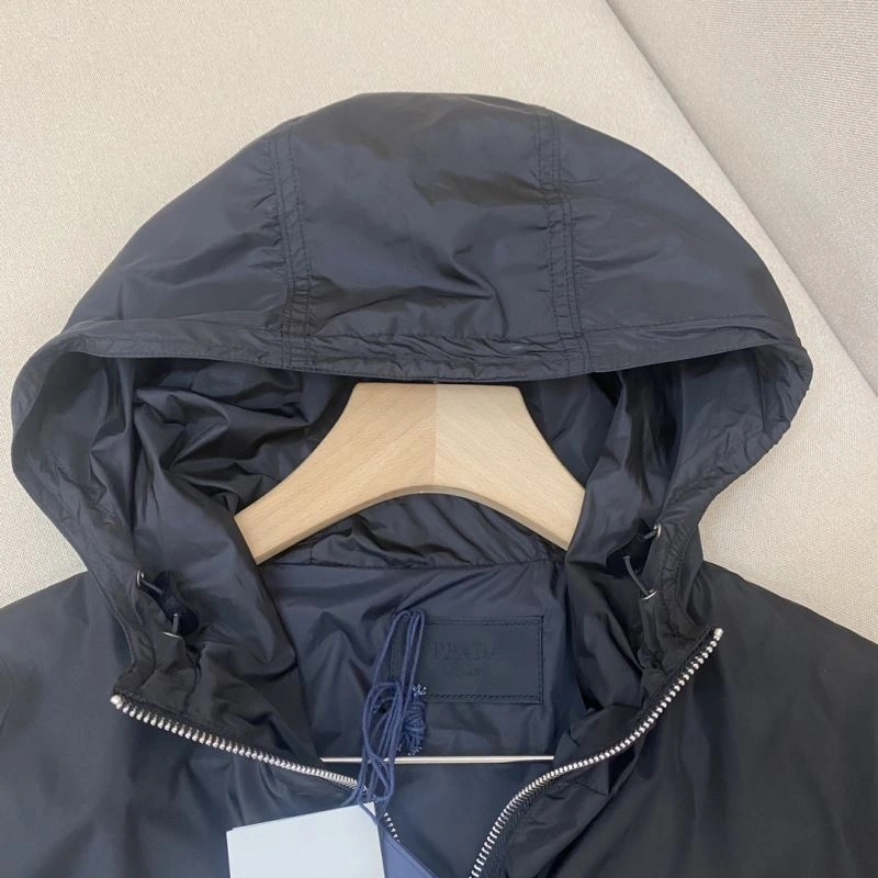 Legit Burberry Outwear