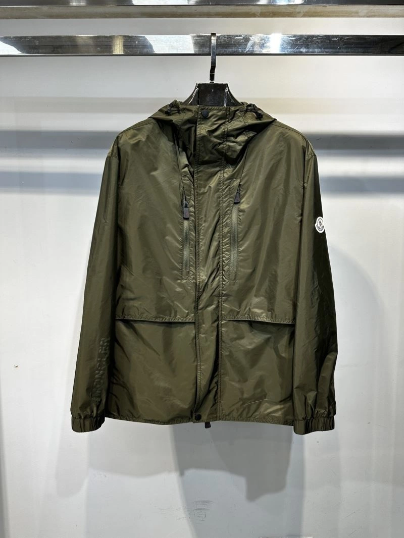 Brand-original Burberry Outwear