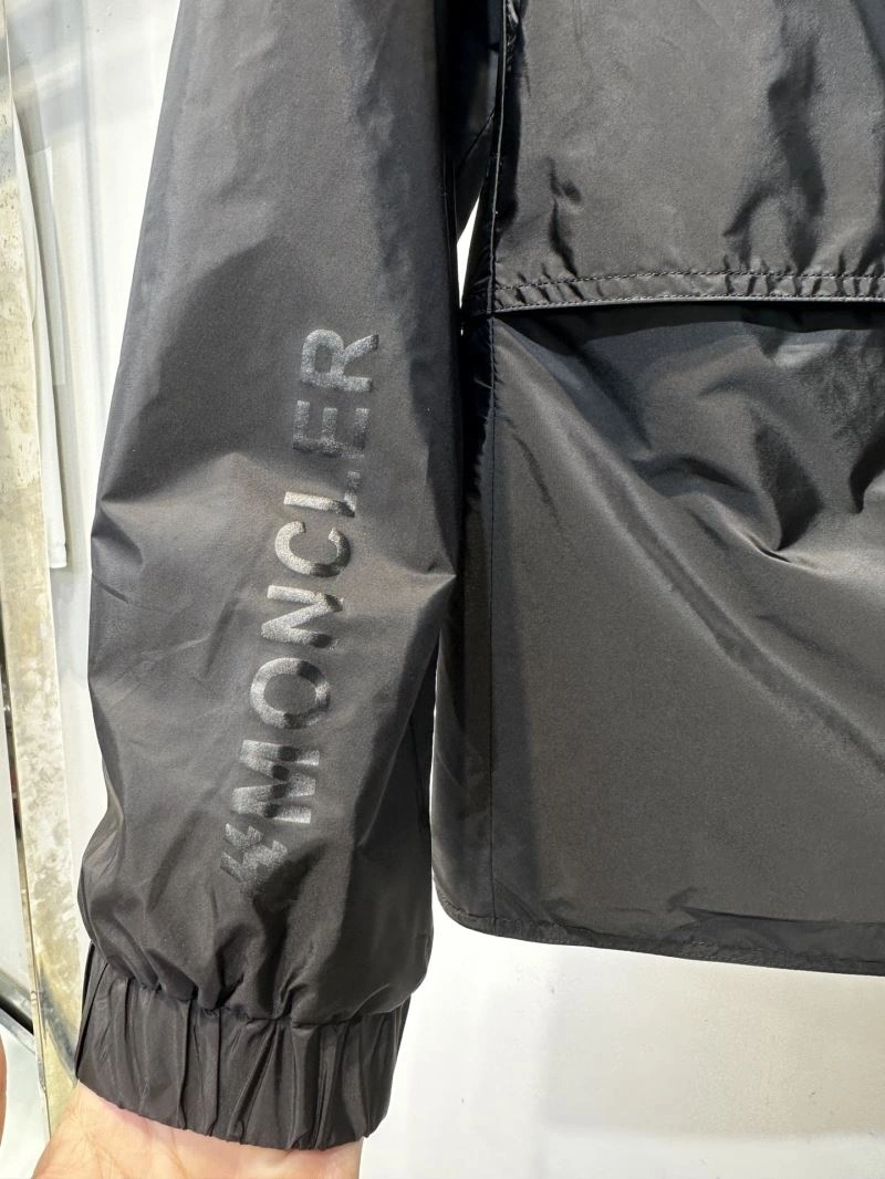 Brand-original Burberry Outwear