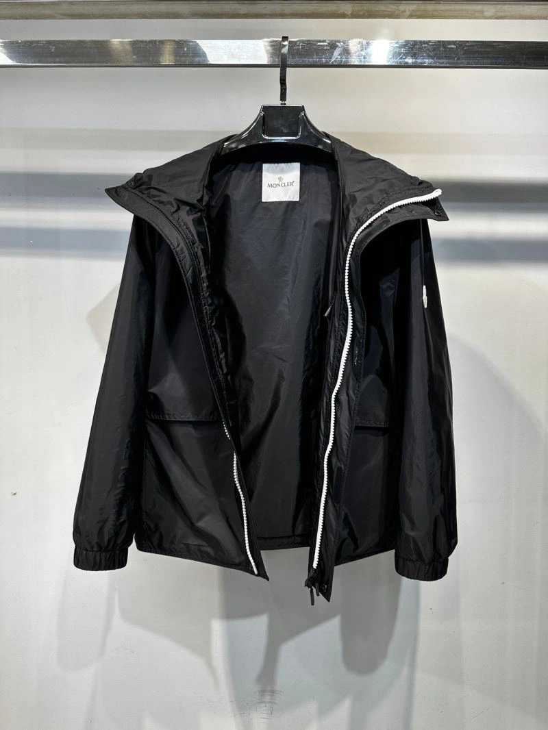 Brand-original Burberry Outwear