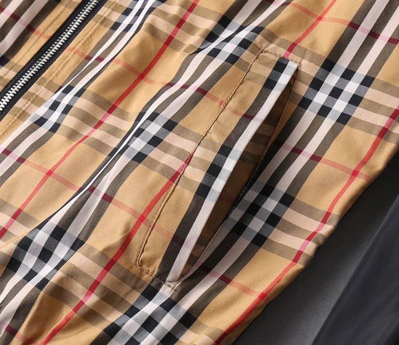 Bargain Burberry Outwear