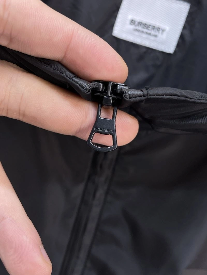 Discounted Burberry Outwear