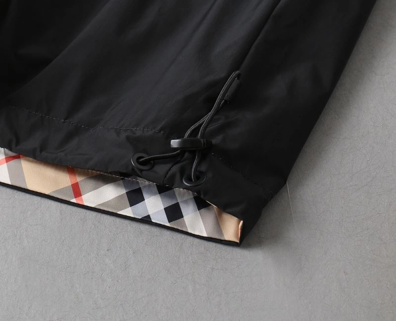 Official Burberry Outwear