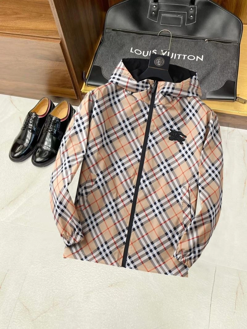 Official Burberry Outwear