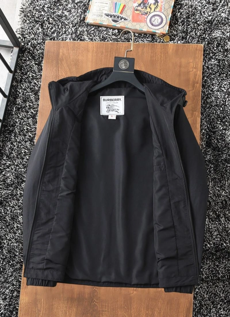 Bargain Burberry Outwear
