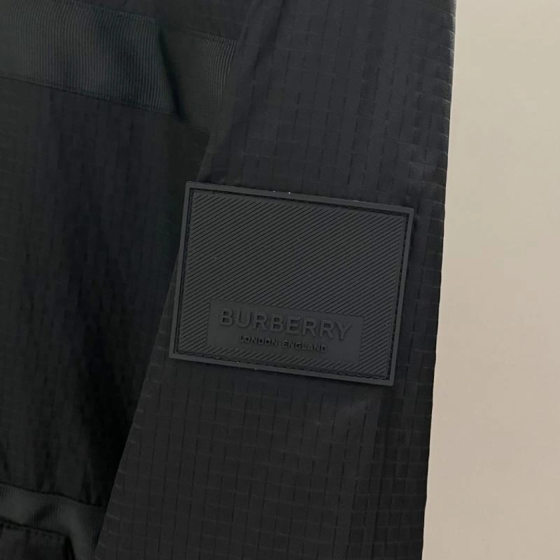 Accurate model Burberry Outwear