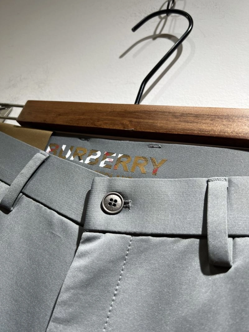 Official Burberry Outwear