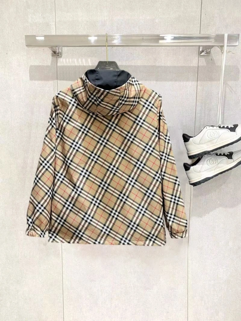 High accuracy Burberry Outwear