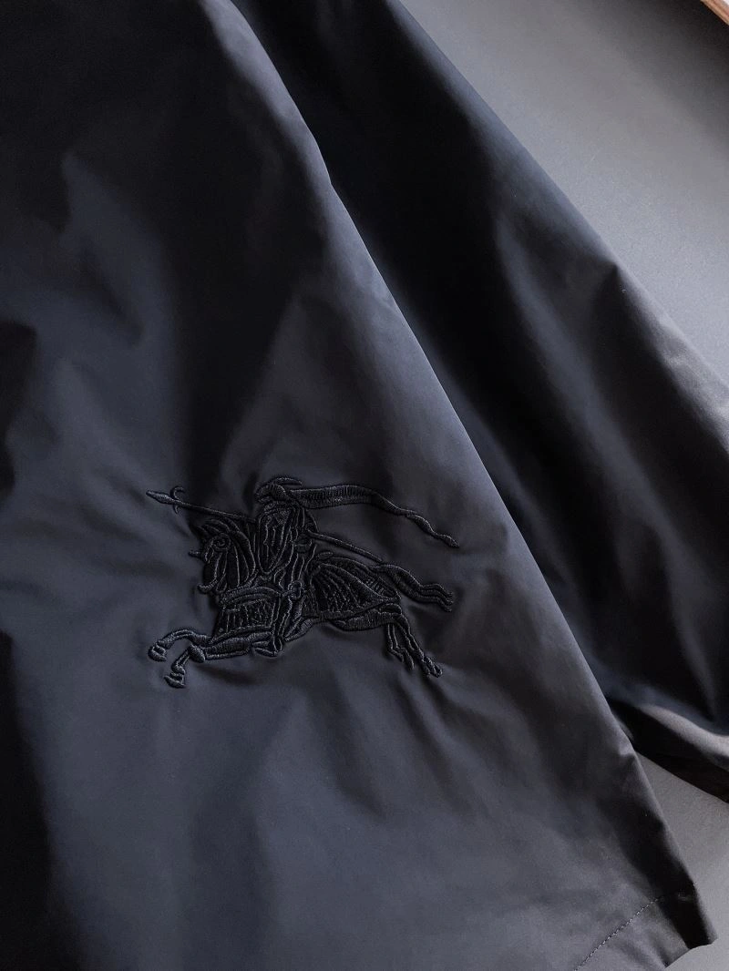 Legit Burberry Outwear