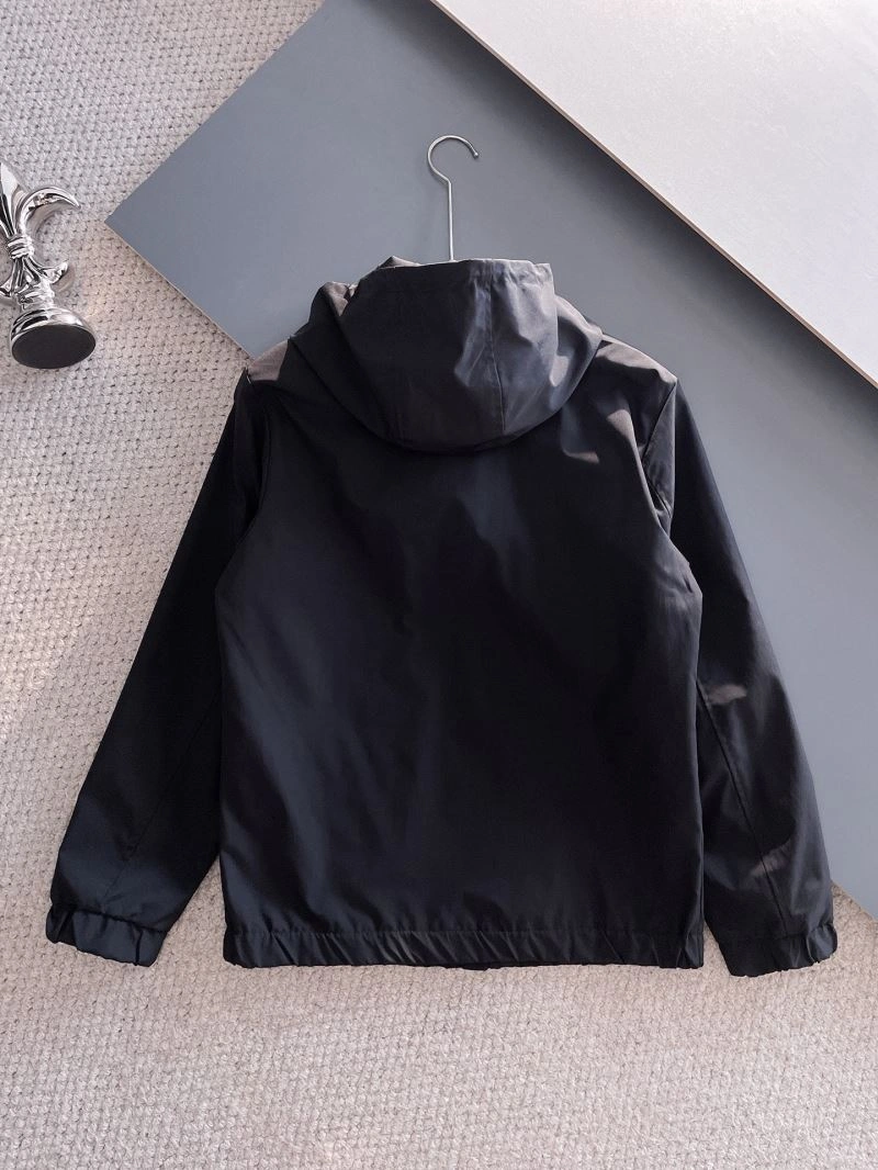 Low-cost Burberry Outwear