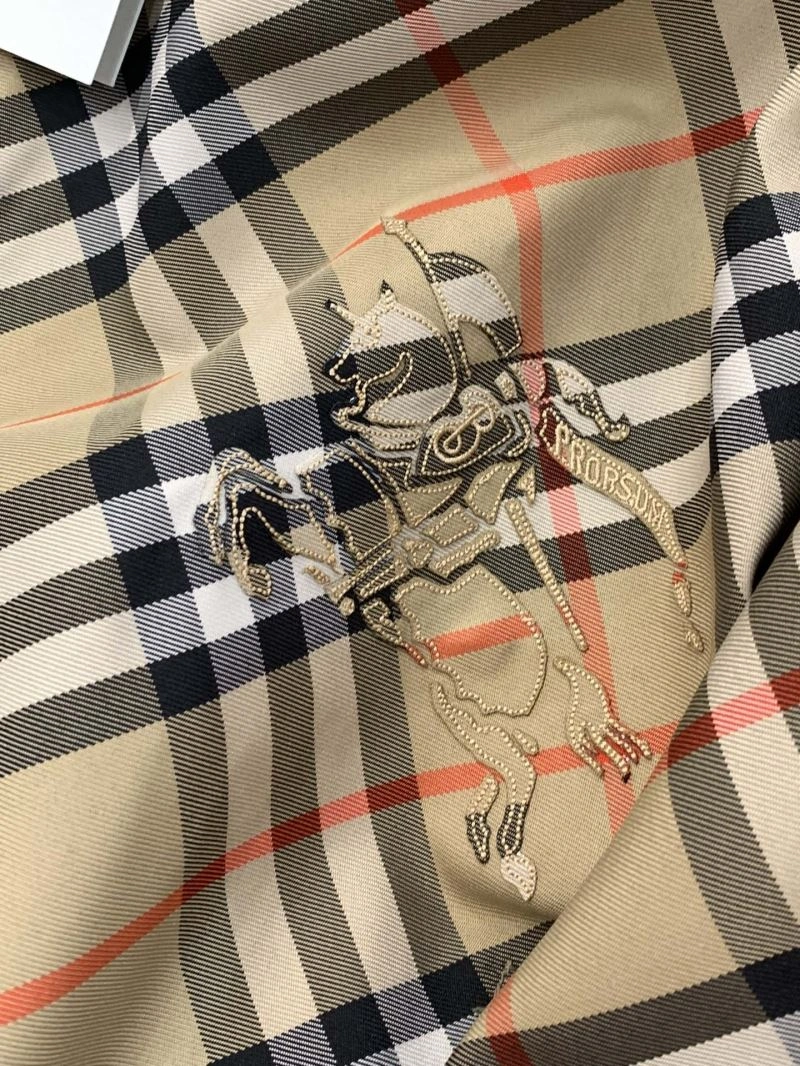 Bargain Burberry Outwear