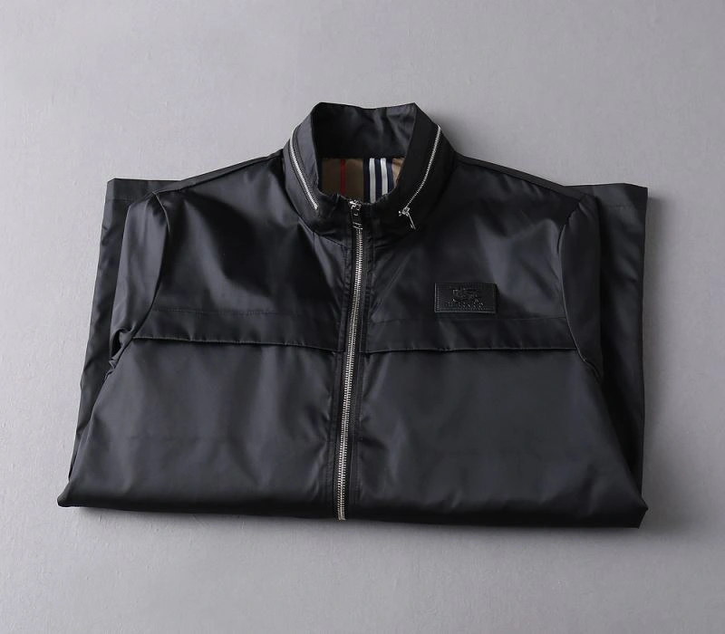 Discounted Burberry Outwear