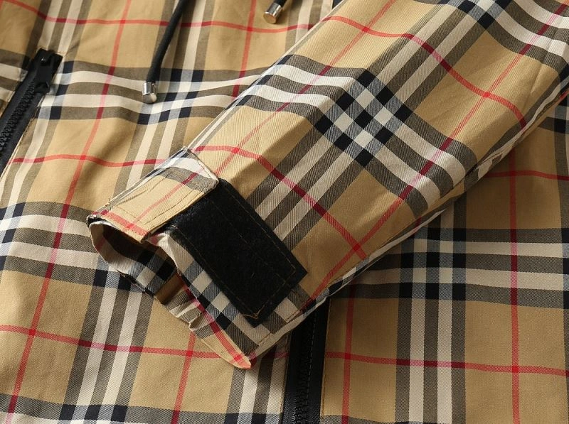 Accurate model Burberry Outwear