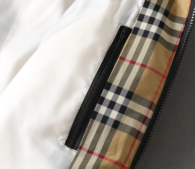 Accurate model Burberry Outwear