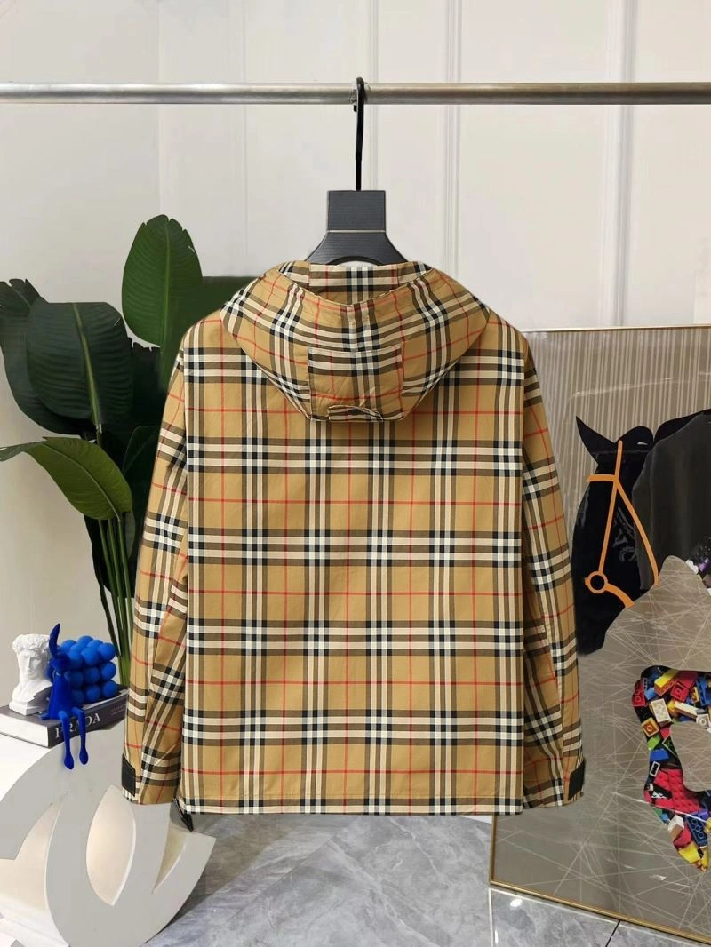 Accurate model Burberry Outwear