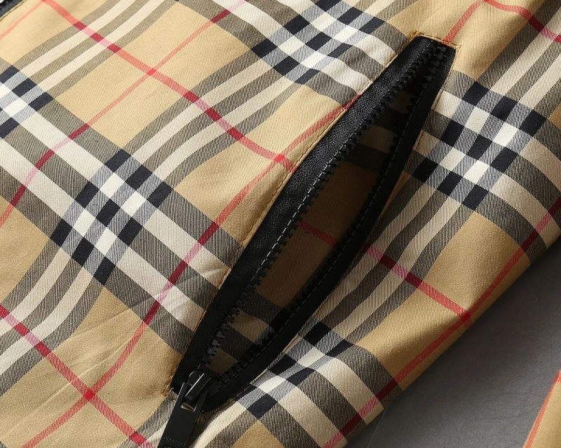 Accurate model Burberry Outwear
