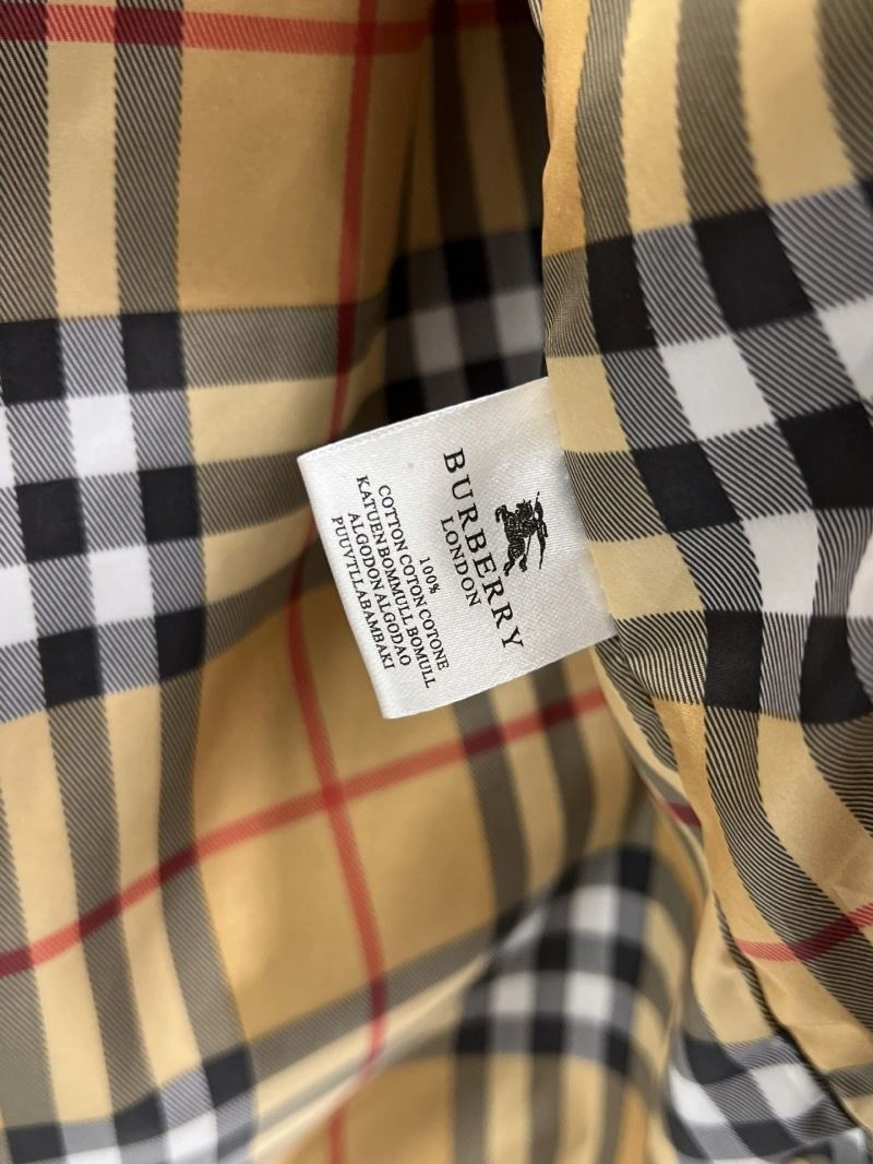 Legit Burberry Outwear