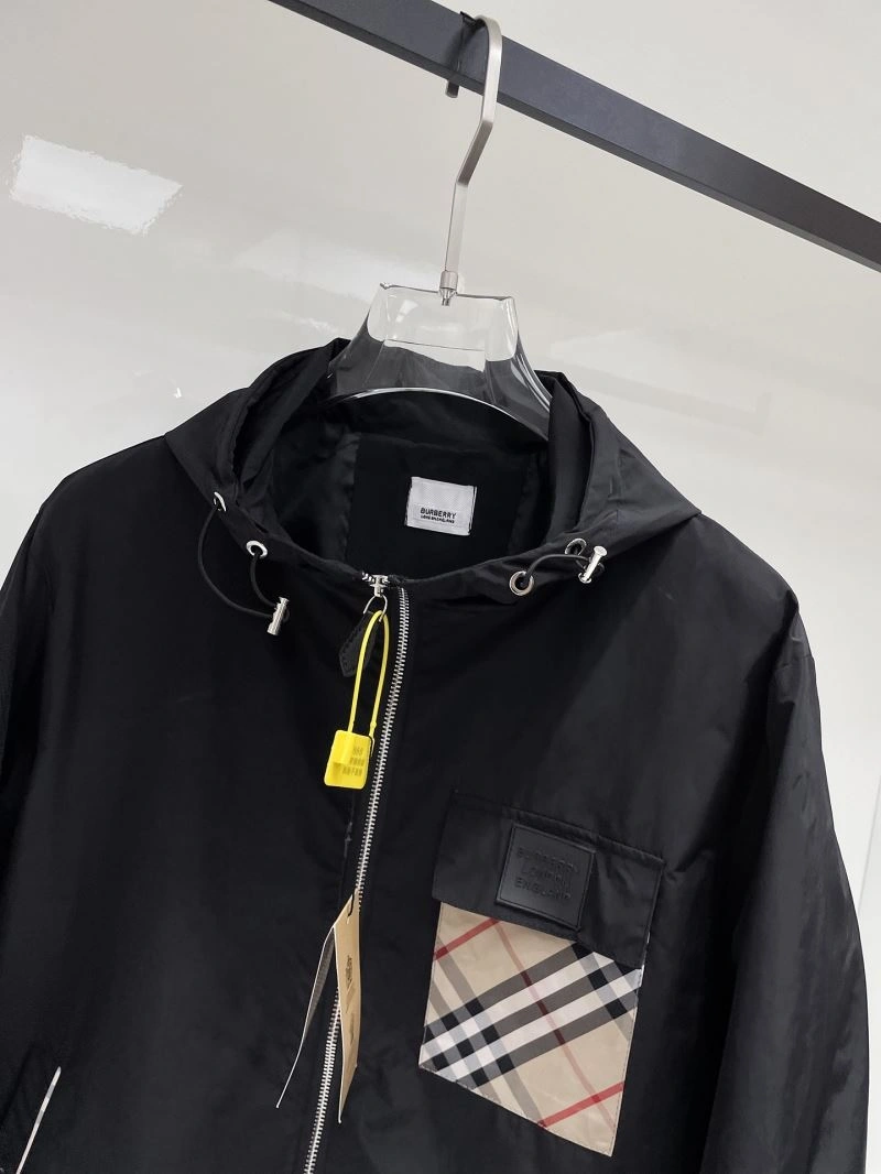 Legit Burberry Outwear