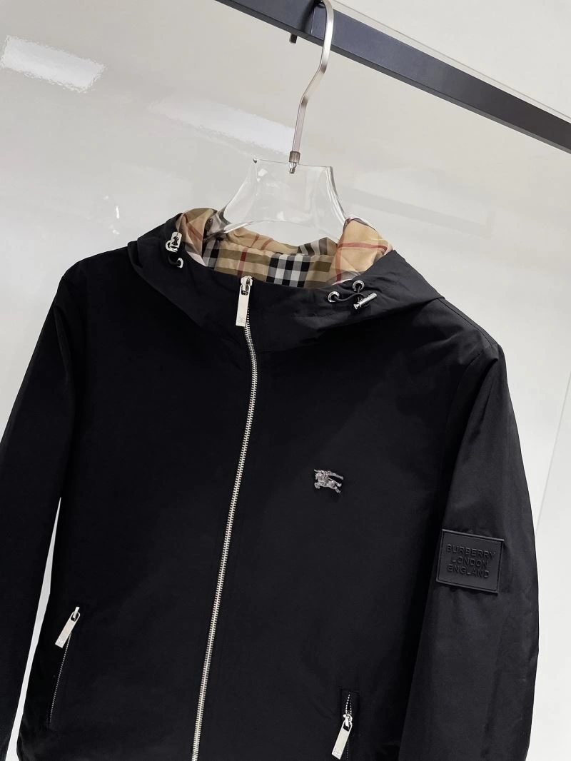 Bargain Burberry Outwear