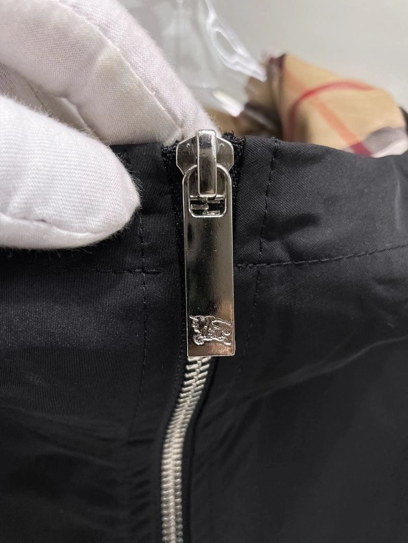 Bargain Burberry Outwear
