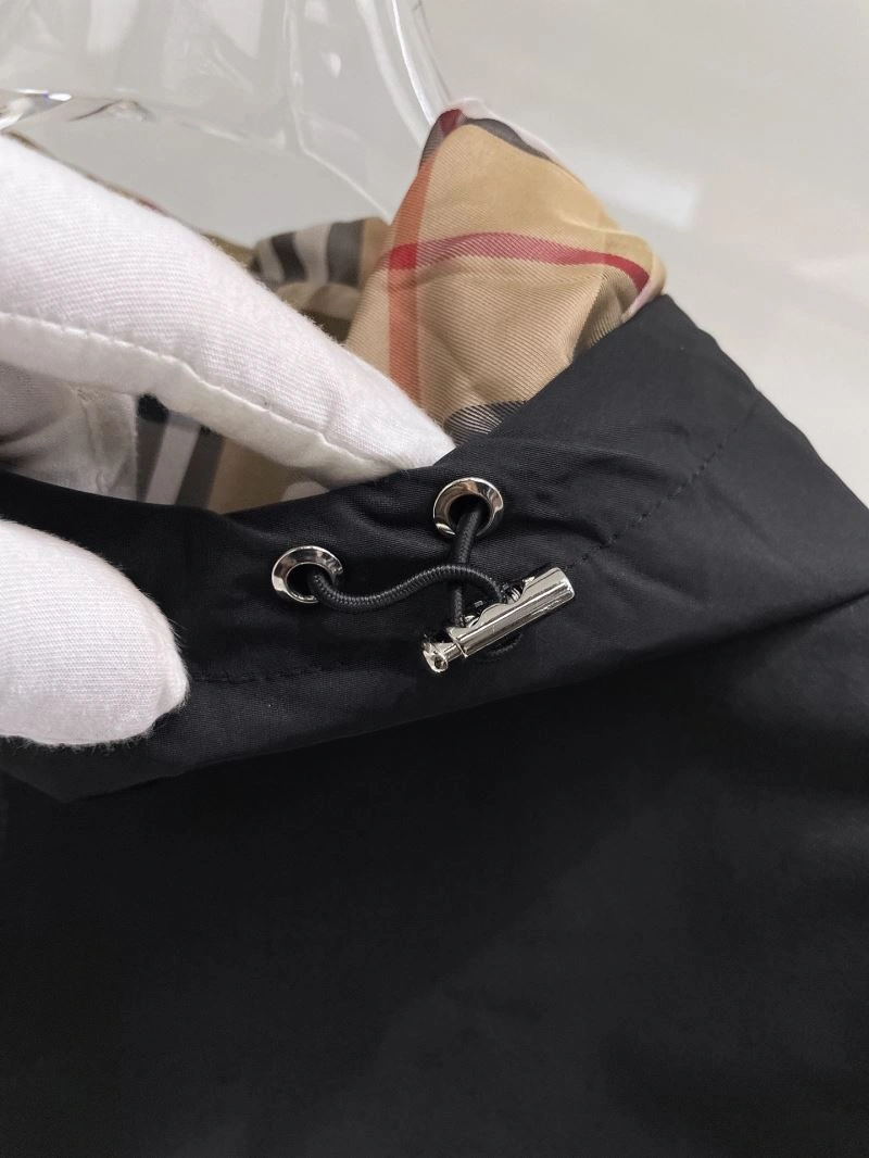 Bargain Burberry Outwear