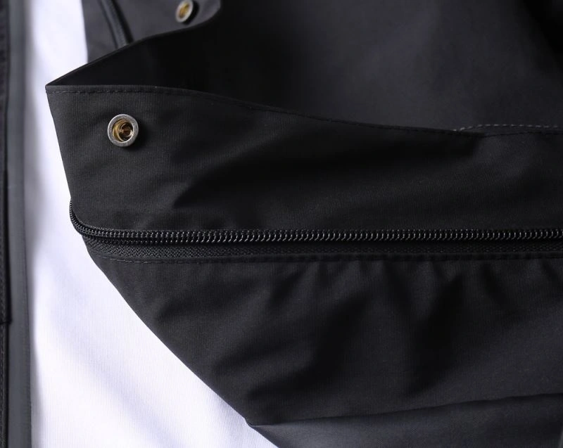Bargain Burberry Outwear