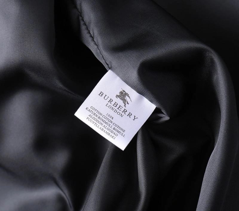 Bargain Burberry Outwear