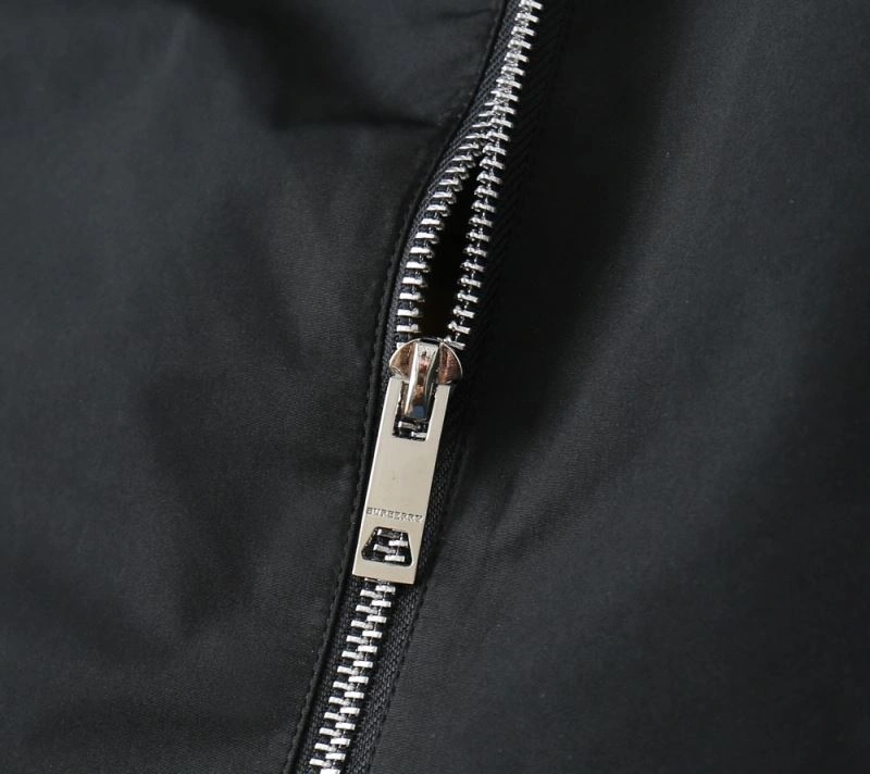 Brand-original Burberry Outwear