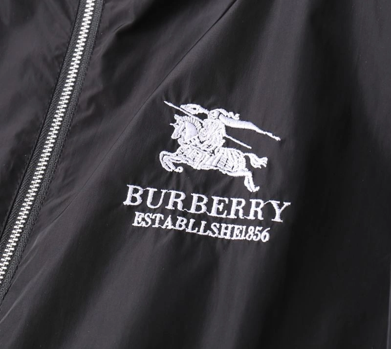 Bargain Burberry Outwear