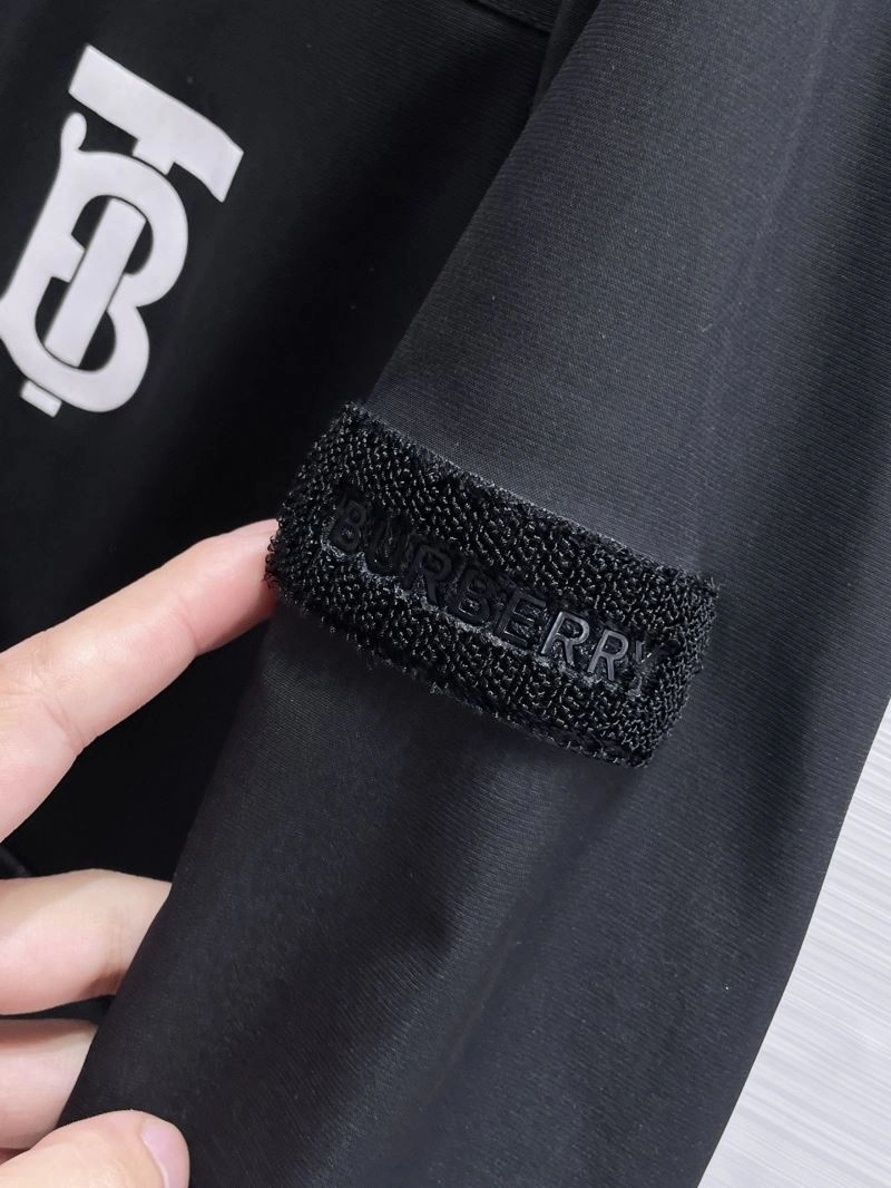 Accurate model Burberry Outwear