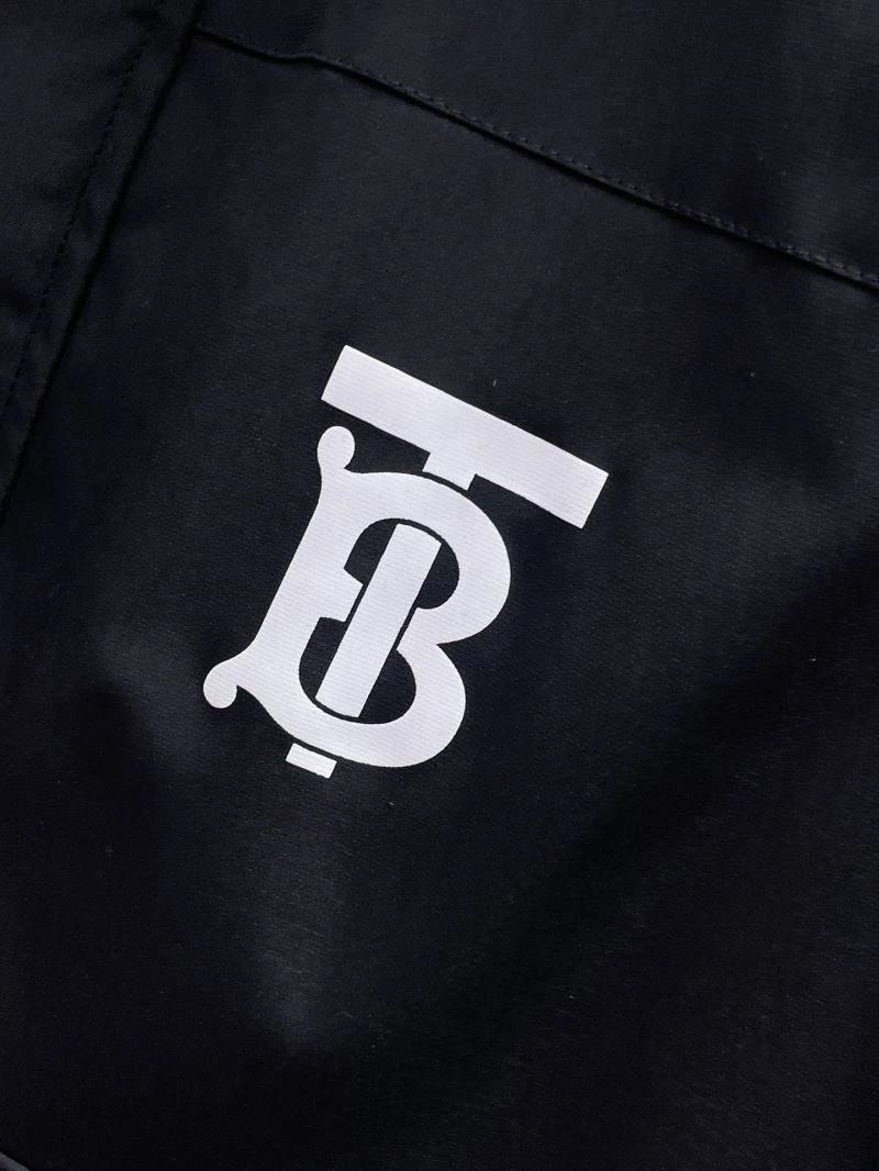 Accurate model Burberry Outwear