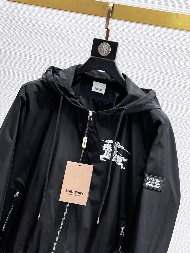 Top match Burberry Outwear