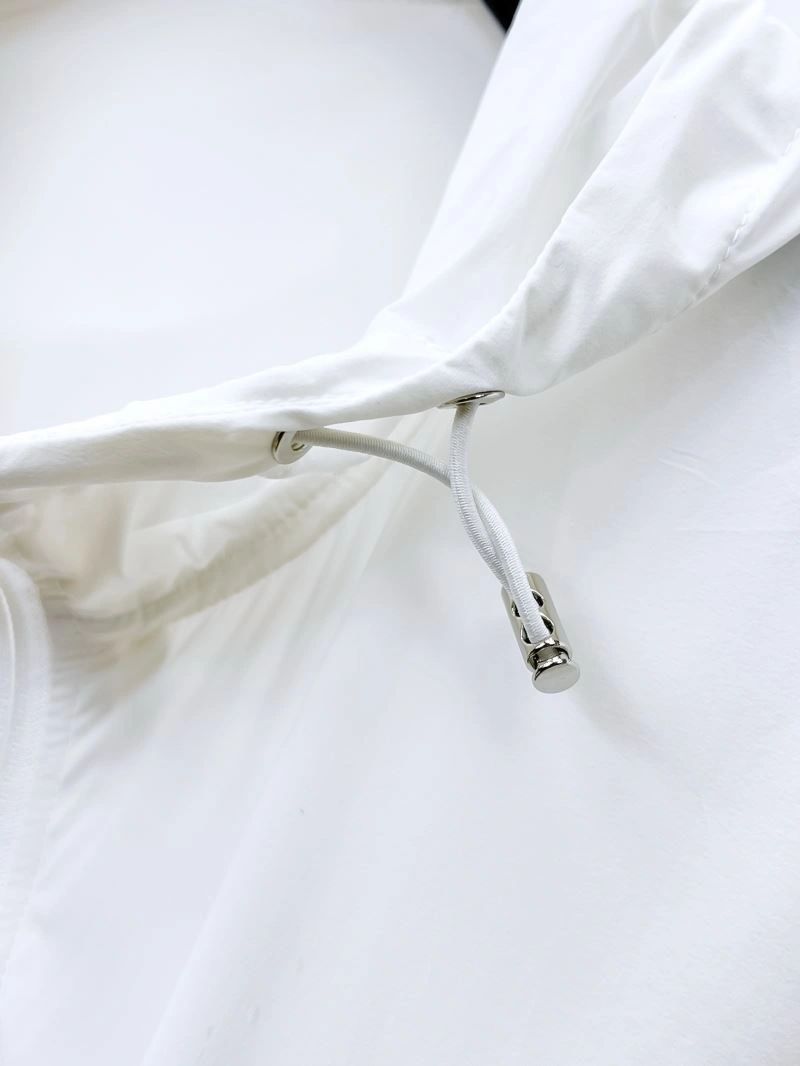 Economical Burberry Outwear