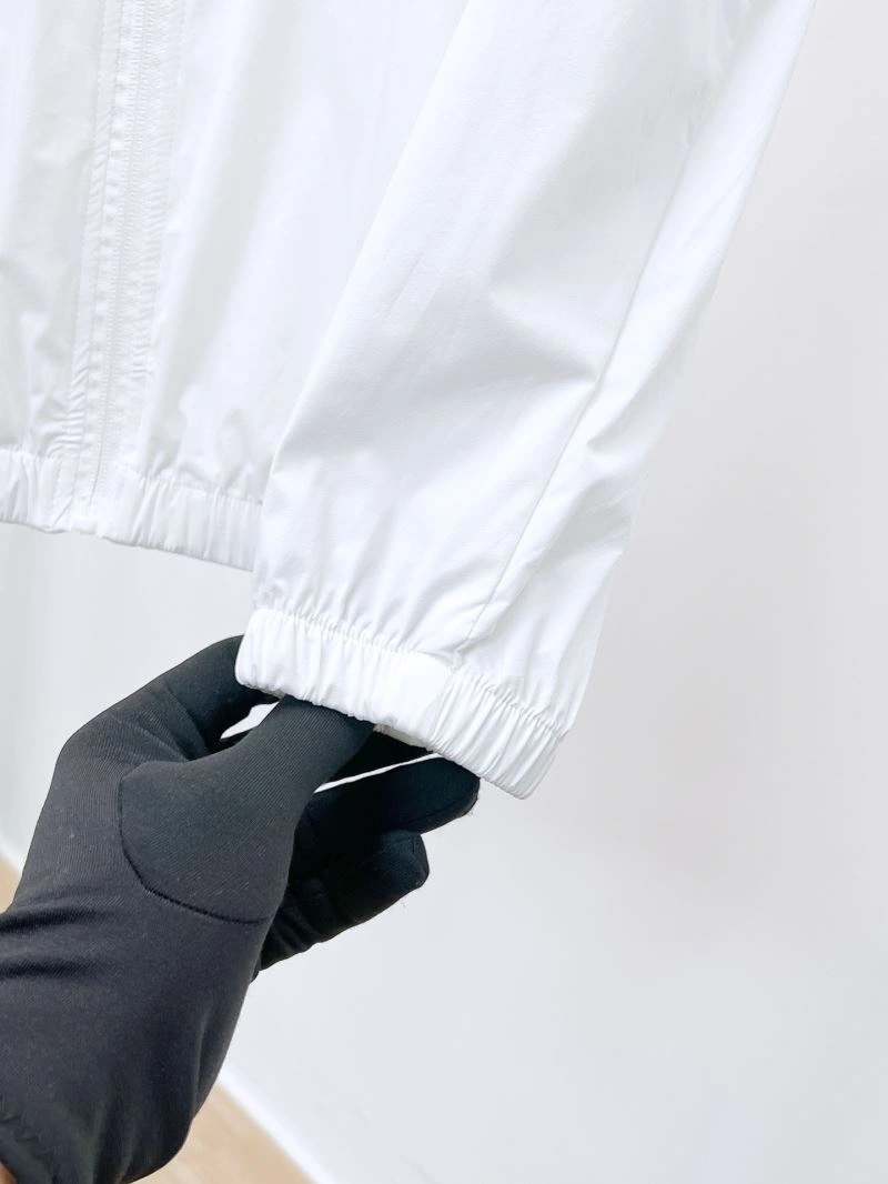 Economical Burberry Outwear